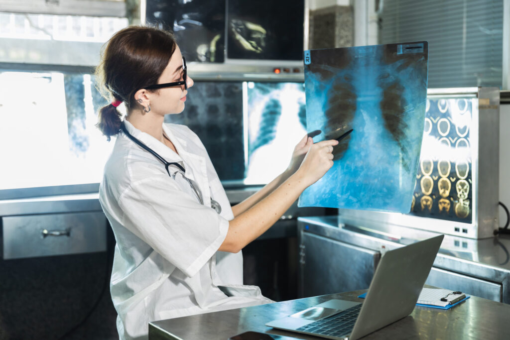 Tips for Becoming a Traveling Radiologic Technician - HTMLStaff